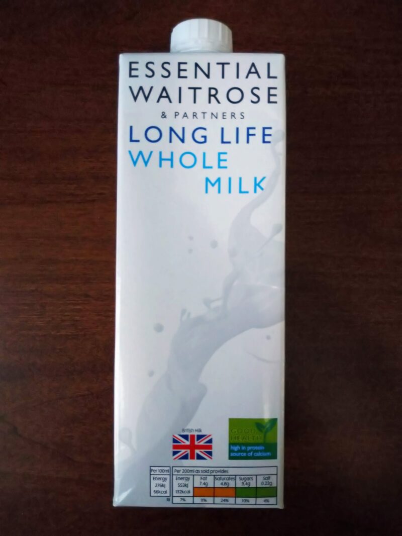イギリス 牛乳【Waitrose】 Essential Waitrose Long Life Whole Milk | かもめらいおん 絵空事