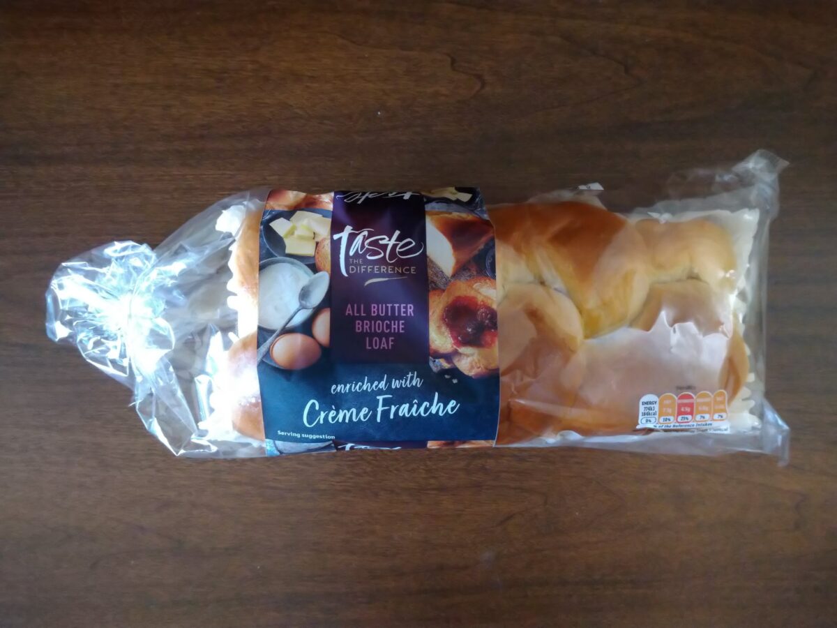 イギリス 菓子パン Taste the Difference All Butter Brioche Loaf Enriched with ...