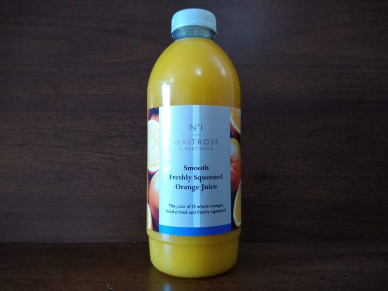 イギリス オレンジジュース No.1 Waitrose & Partners Smooth Freshly Squeezed Orange ...