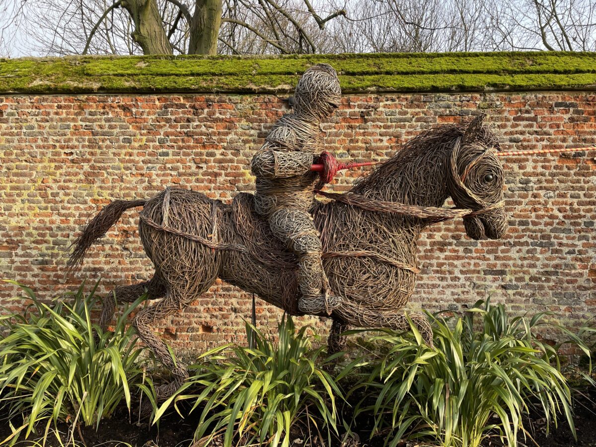 45点 イギリス【旅行】 ハンプトンコートパレス ティルティヤード・カフェ Tiltyard Cafe | かもめらいおん 絵空事