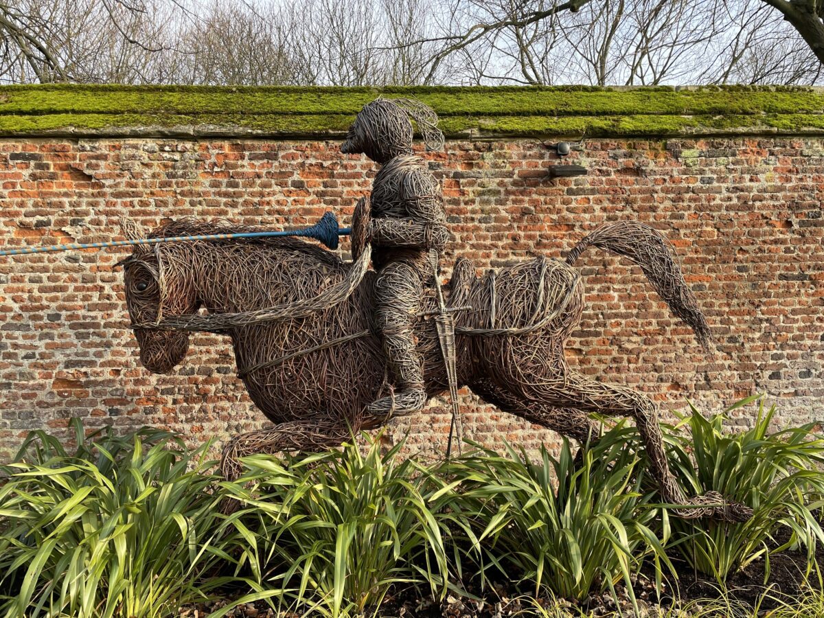 45点 イギリス【旅行】 ハンプトンコートパレス ティルティヤード・カフェ Tiltyard Cafe | かもめらいおん 絵空事