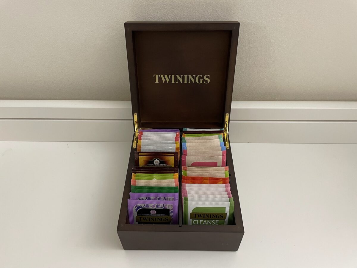 イギリス【王室御用達】 トワイニング 詰め合わせ Twinings Dark wood box | かもめらいおん 絵空事